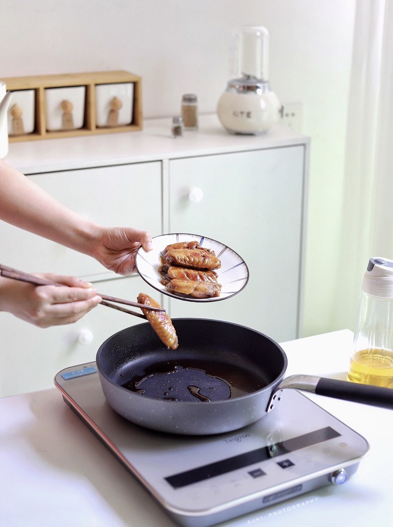 钛古透明双屏电磁炉IC-A2102评测 钛古电磁炉怎么样 - 值得荐